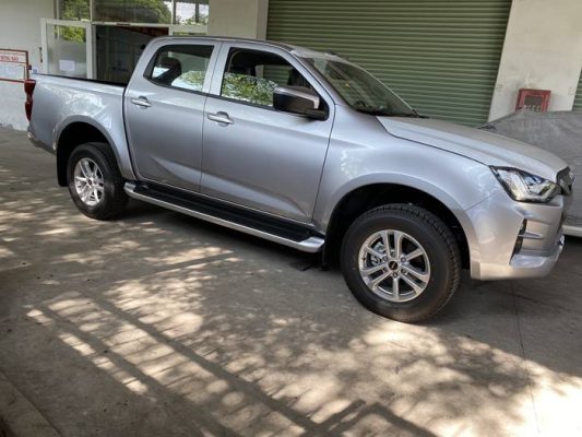 Bỏ túi ngay những kinh nghiệm thuê xe 4 bánh cho người lần đầu thuê